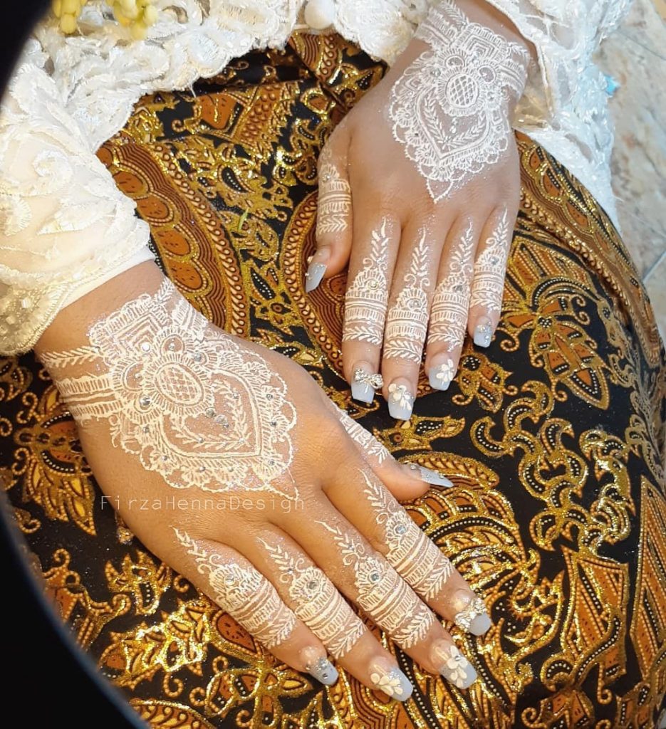 Latest White Henna Designs Tattoo Trends Collection 2020-2021